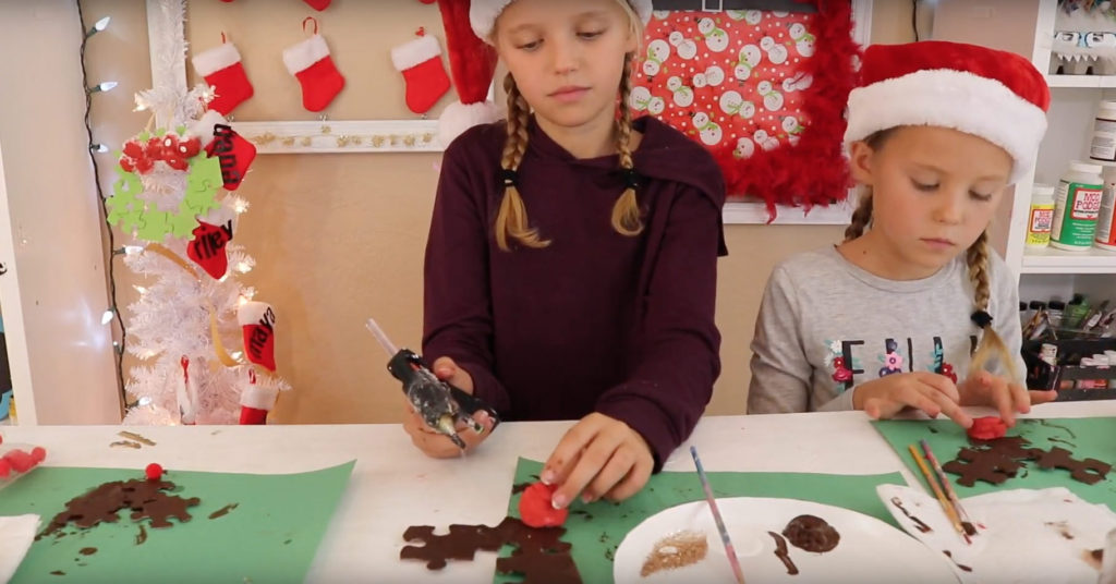 How to Make a Puzzle Ornament | Easy Christmas Craft for KidsKids ...